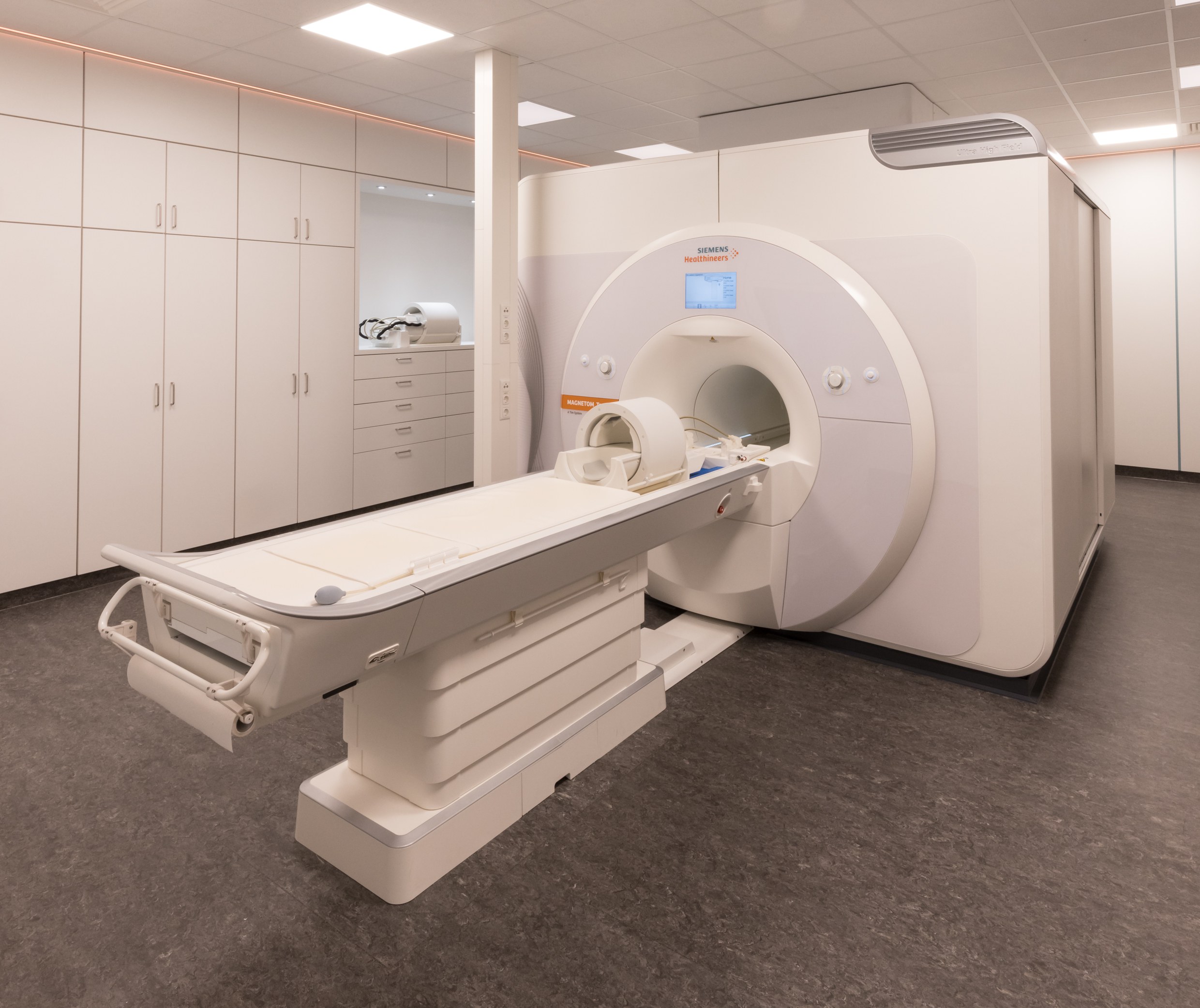 7T MR Scanner
